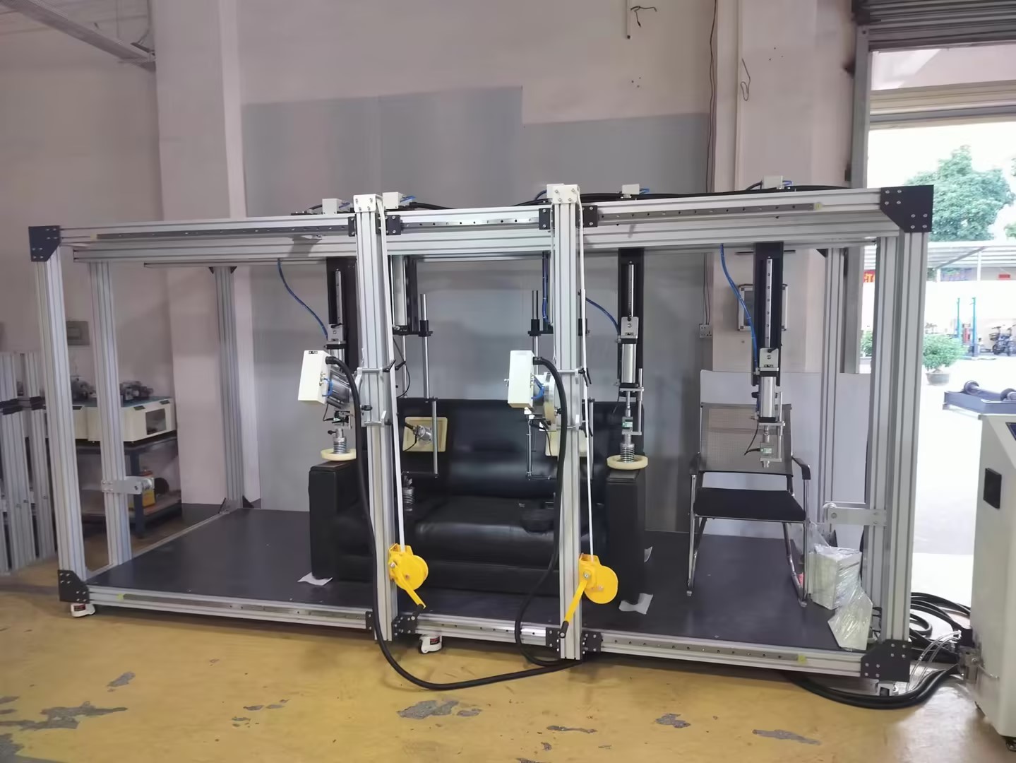 Three Seat Sofa Strength & Durability Tester/ Funiture Testing Machine